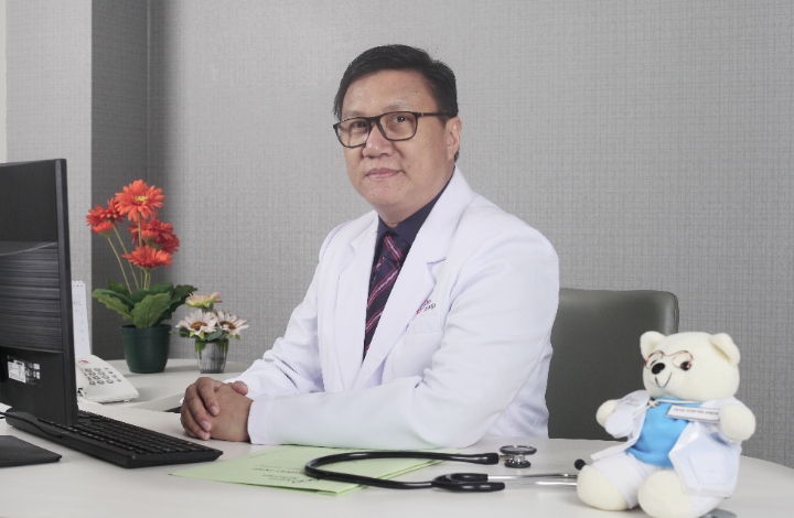 dr. Julius Lumenta Sp.B-Cek Jadwal & Buat Janji Temu