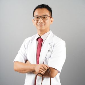 dr.Christian Permana, Sp.BS, FINSS, FICS- Cek Jadwal & Buat Janji Temu