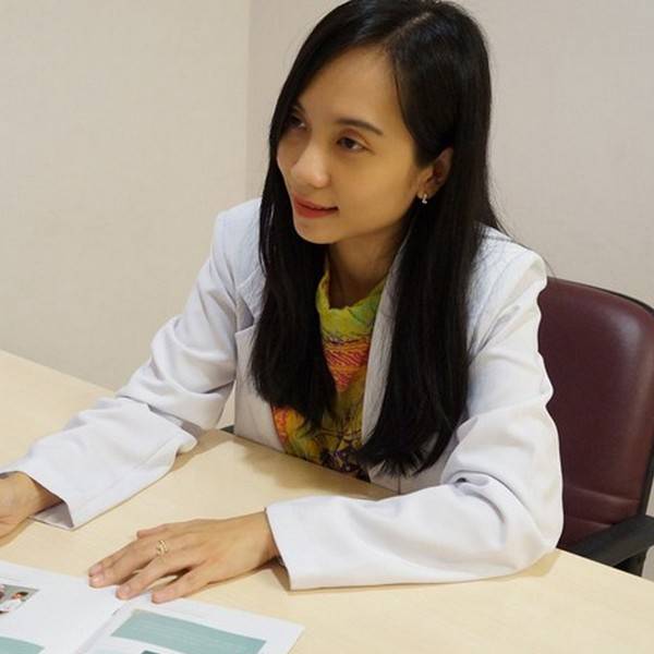 dr. Ida Yuanita, Sp.KFR - Cek Jadwal & Buat JanjI Temu