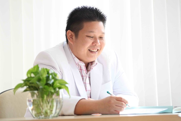 dr. Michael Setiawan, Sp B