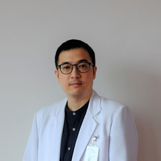 dr. Adrian Tri Sutjahjo Sp.PD. - Cek Jadwal & Buat Janji Temu